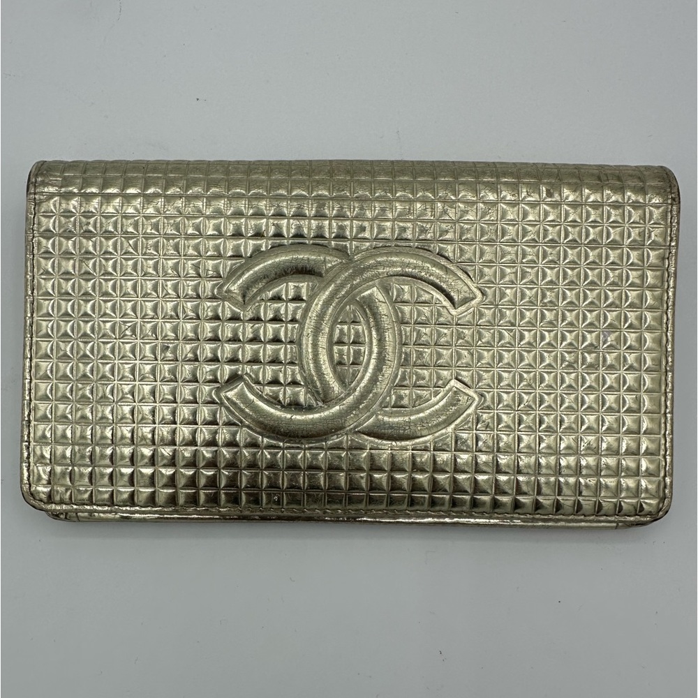Chanel Metallic Chocolate Bar Patent Leather Flap Wal… - Gem